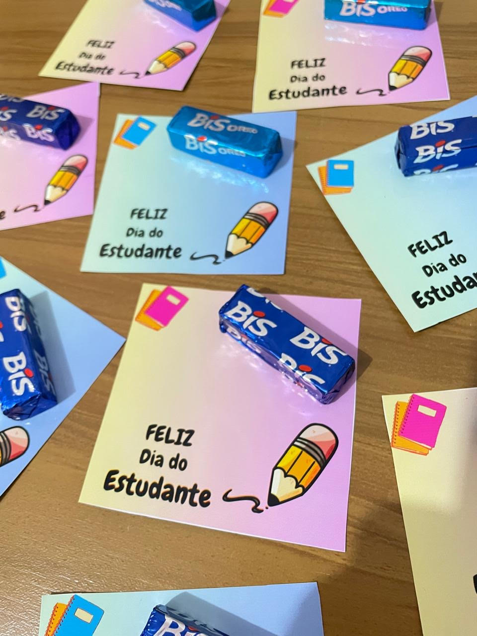 Cartão Dia do Estudante – Educativa e Criativa: Materiais Pedagógicos ...